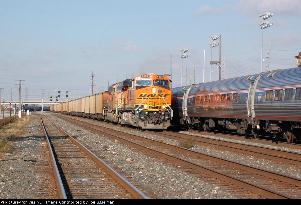 BNSF 6235
